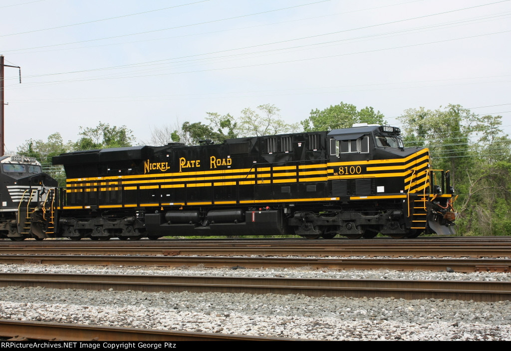 NS Nickle Plate Road heritage locomotive 8100